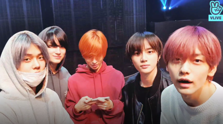 VLIVE｜TXTファンライブ生配信前日！メンバーのNEW髪色にも注目！ | TXTニュースネット